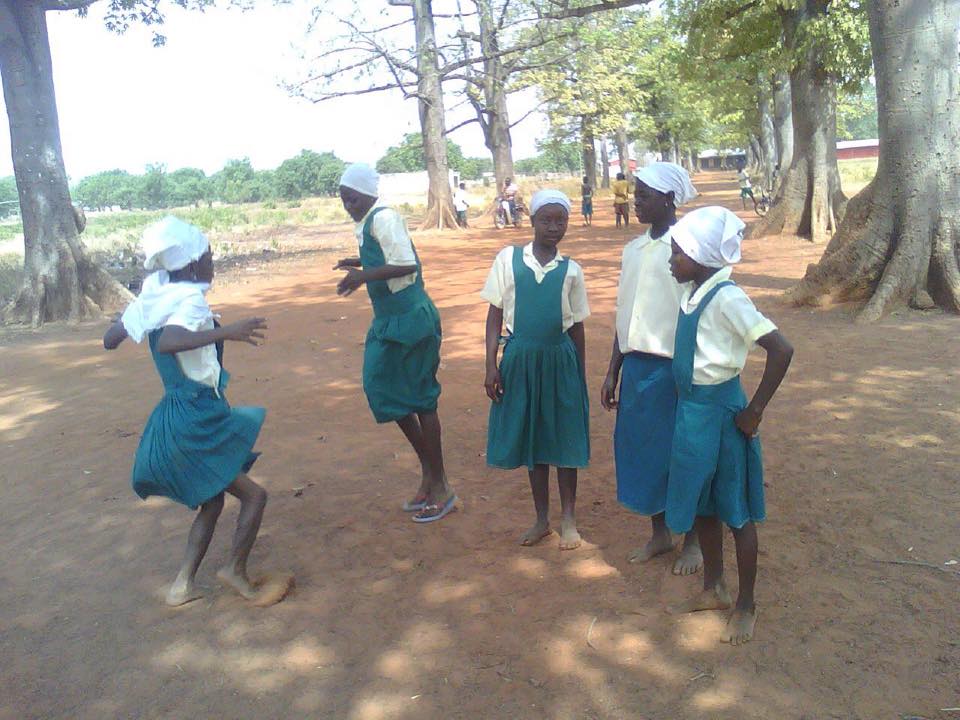 AMPE '' A BEAUTIFUL AFRICAN GAME