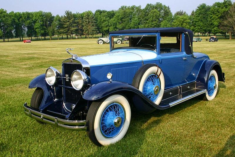 800px-1929-cadillac-archives.jpg