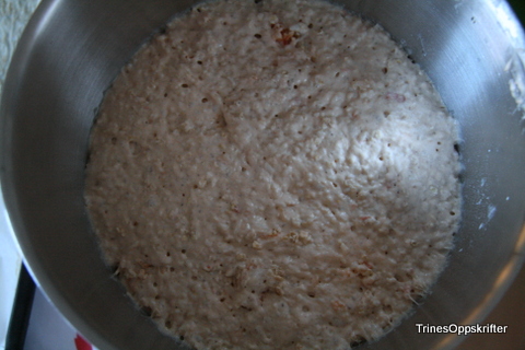 Trines Oppskrifter: Bolle med ris og havregryn