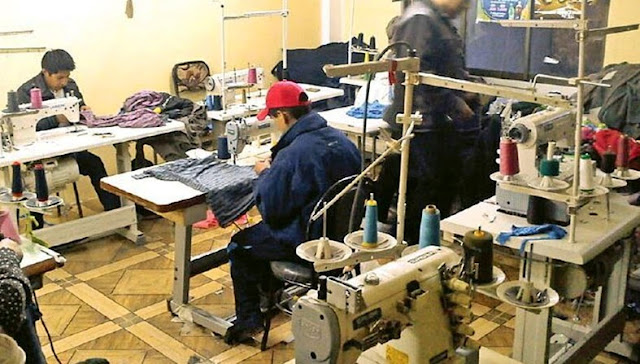 Alumnos de Ingeniería Textil están listos para crear tejidos - UPEA