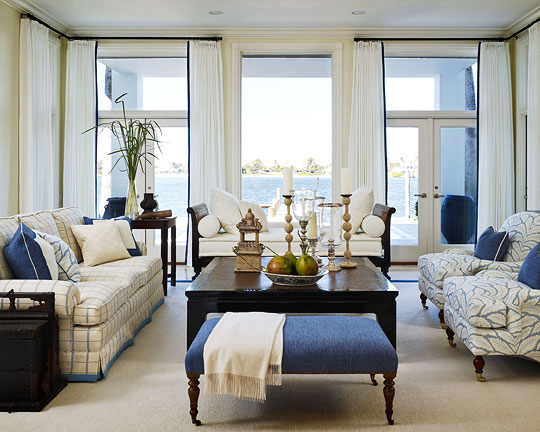 Everything Coastal....: Classic Coastal - Blue and White Decorating