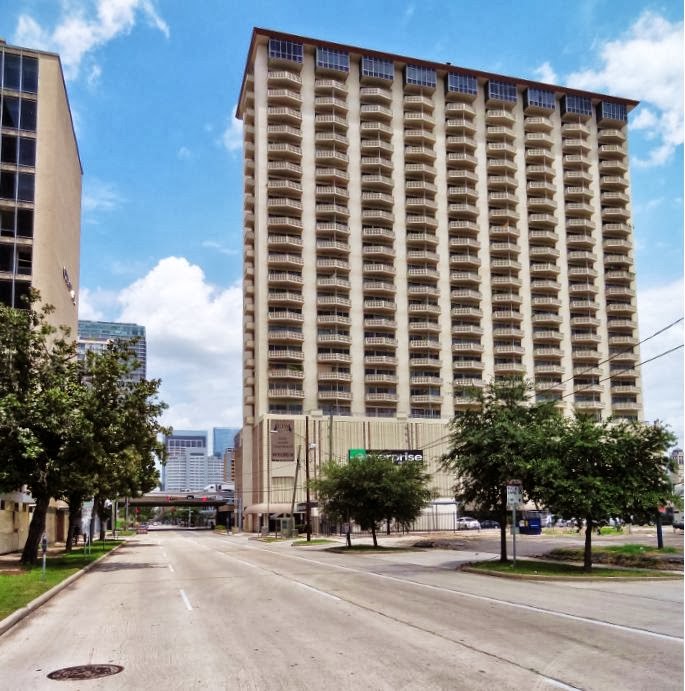 Houston in Pics: 2016 Main Highrise Condos