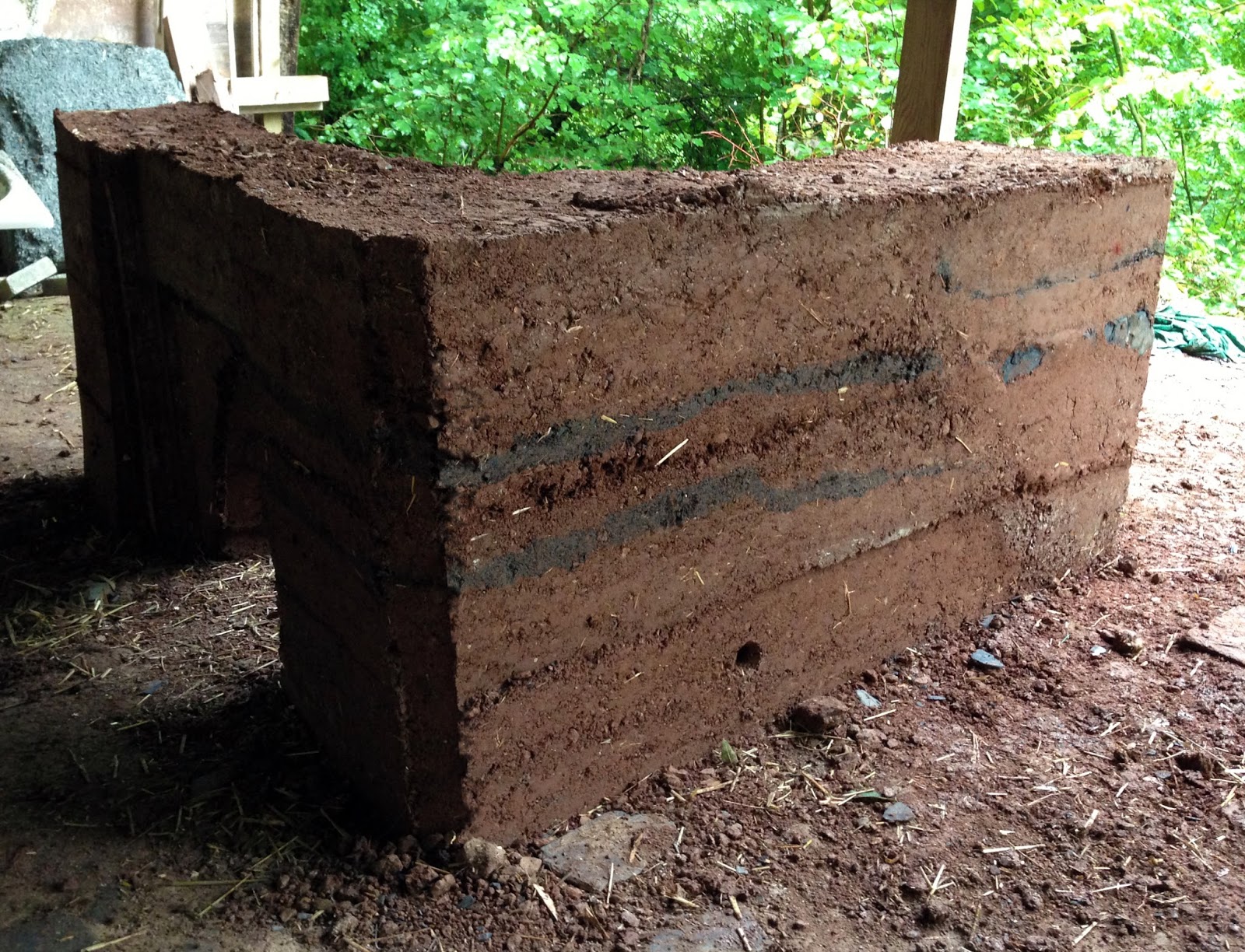 possolans and marble dust: Rammed Earth ( with Rowland Keable)