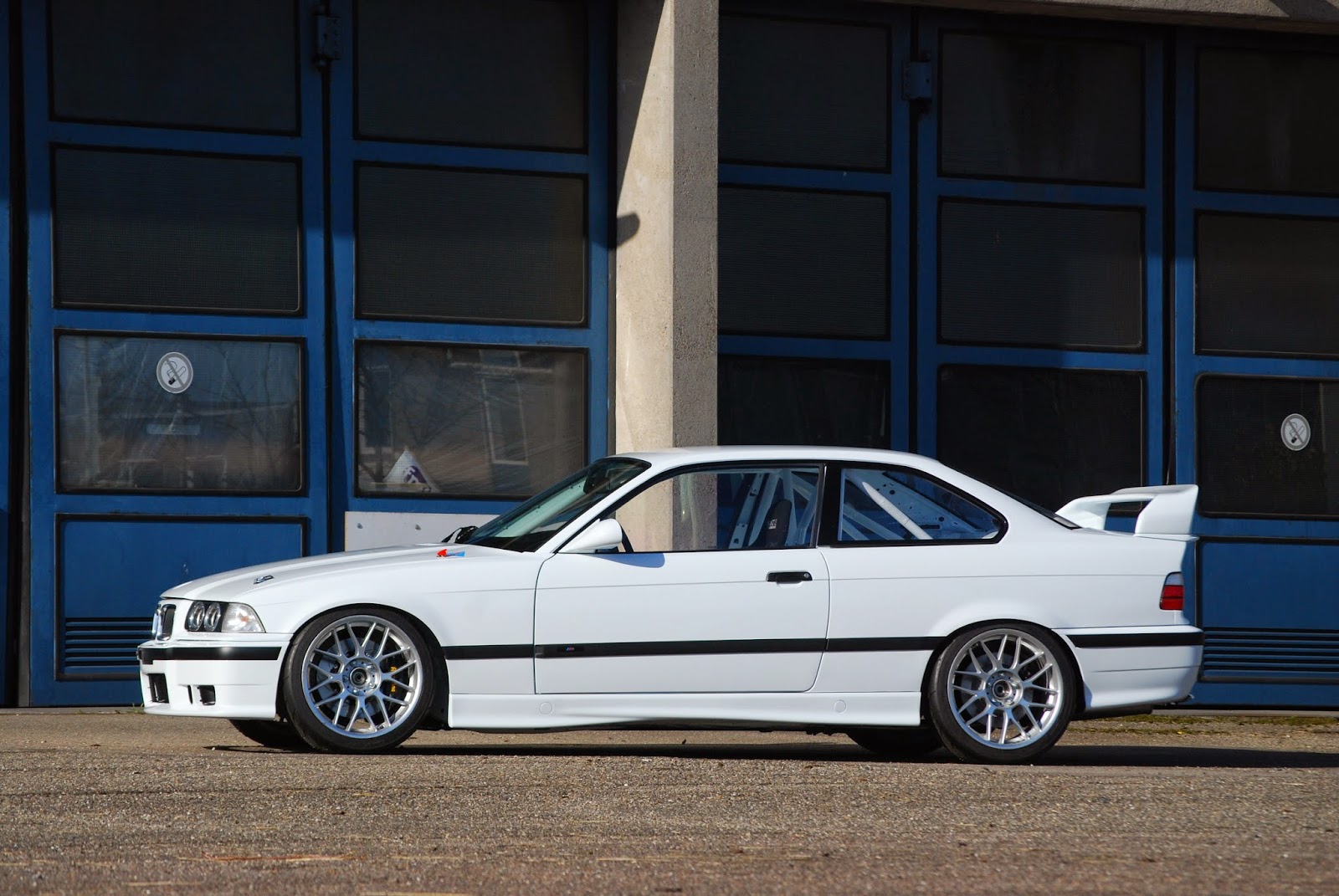 Because racecar: Vink Motorsport M3 E36 - Throttle Addicted