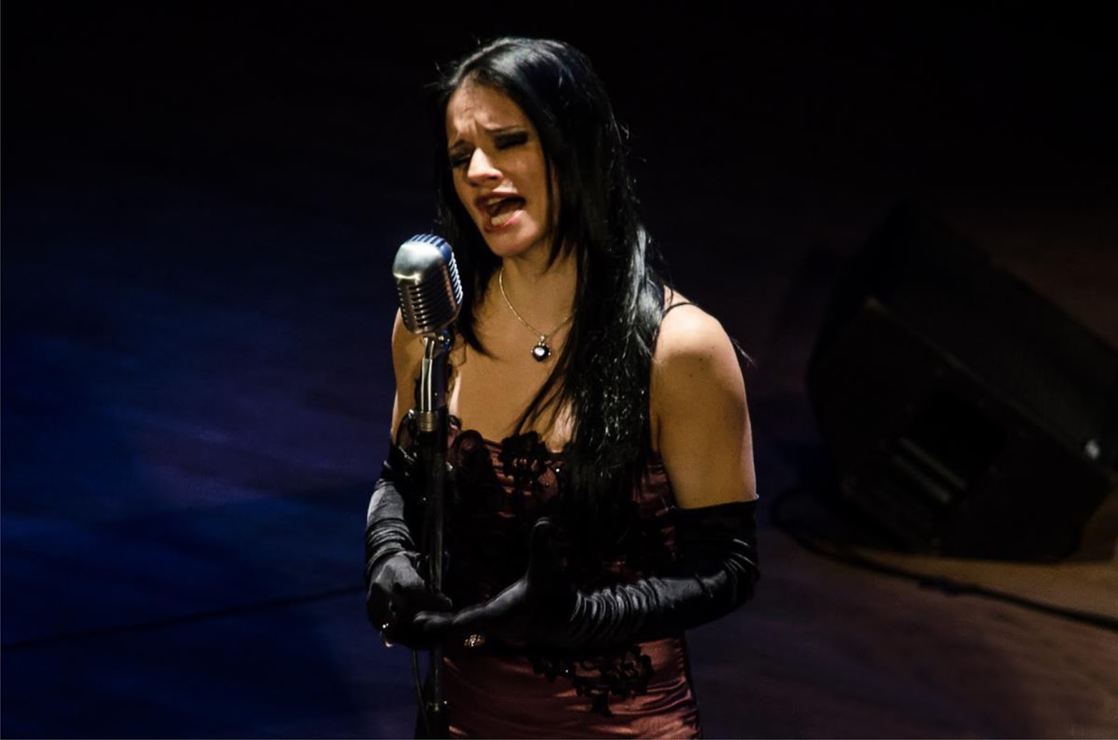 TANGO Y FOLKLORE ARGENTINO: Gaby "la voz sensual del tango" Con ...