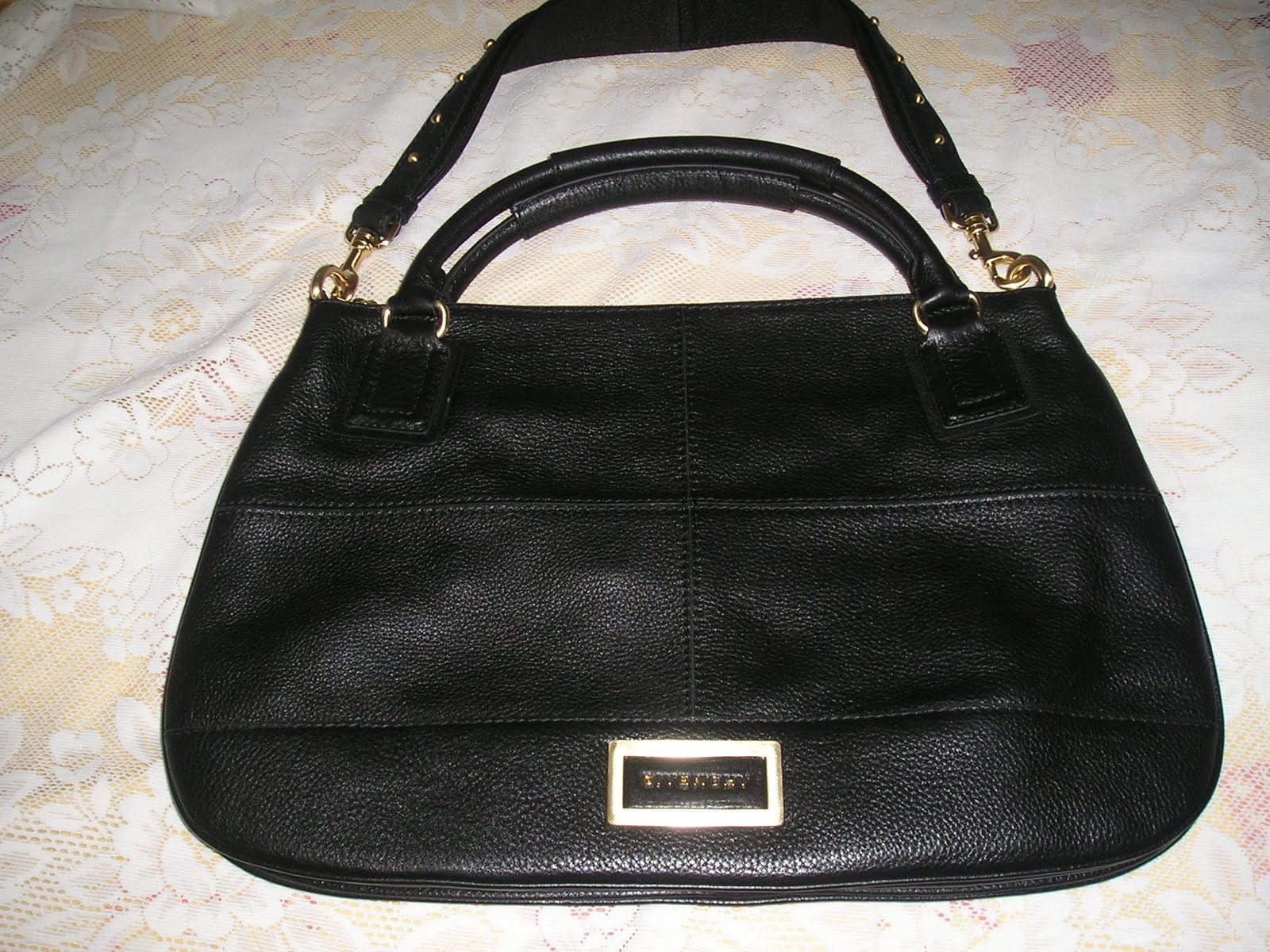 Lady Connection: Authentic Givenchy hobo Bag