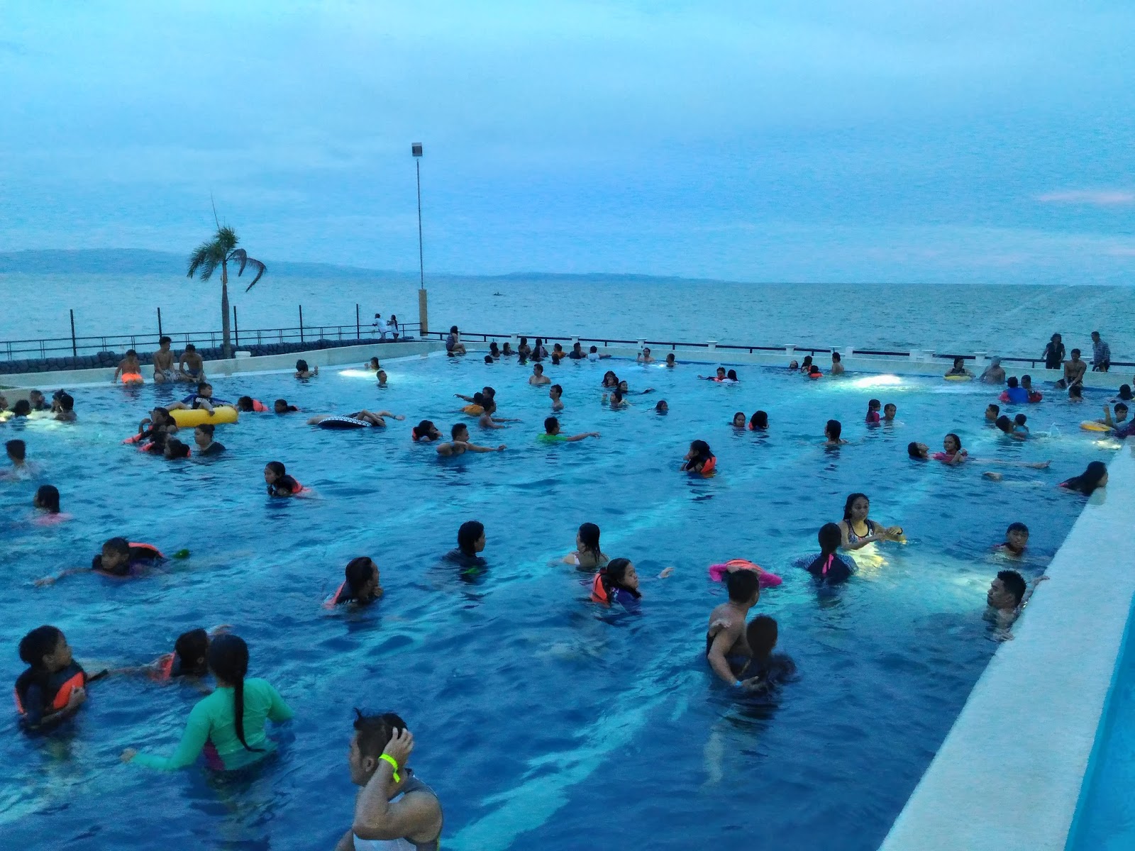 Discover Davao City Resorts: Emars Wavepool - Davao Tripper