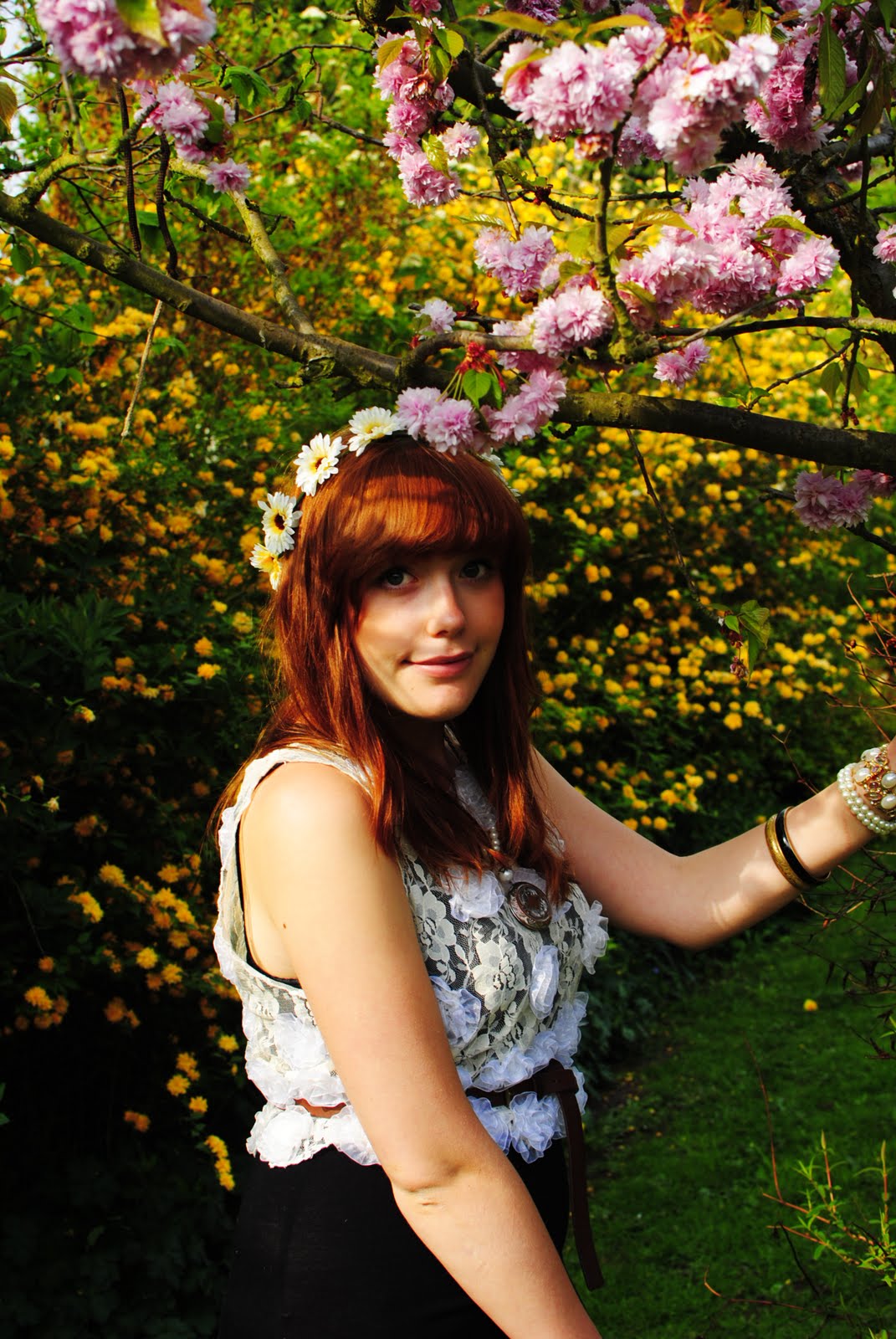 Moi Je Joue: I Wish I was a Punk Rocker, with Flowers in my Hair.