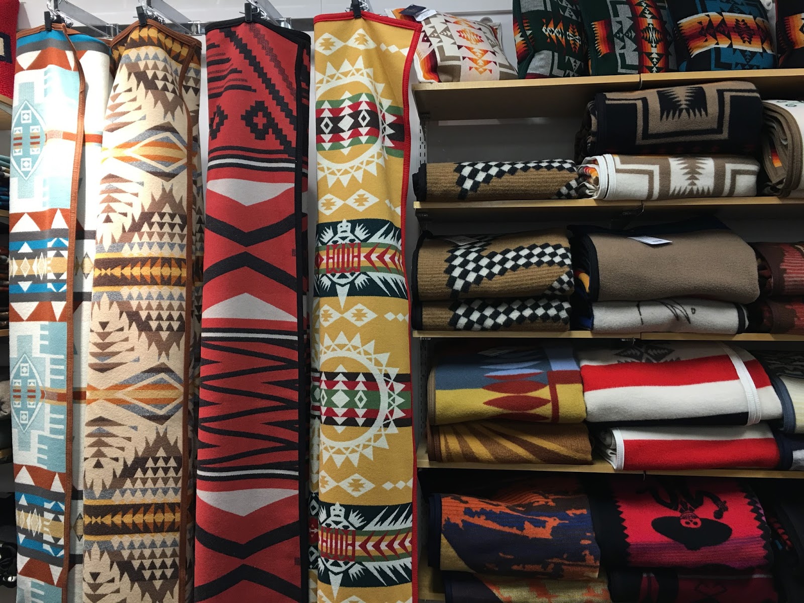 Pendleton Blankets Designs
