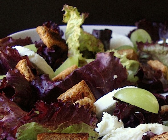 Mia's Domain: Green Grapes Goat Cheese Crouton Salad with Balsamic ...