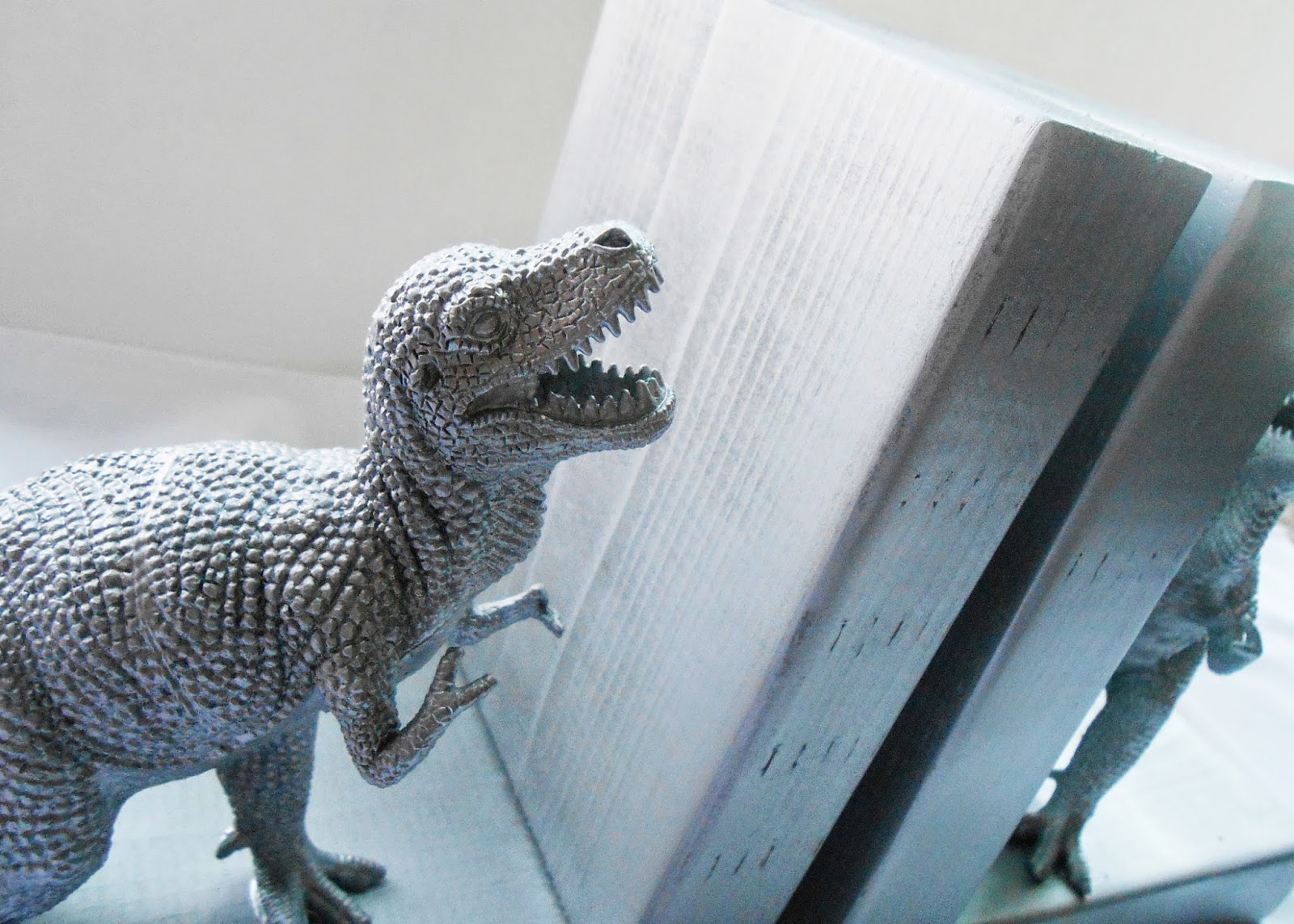 Littlebits by Emily Collette: Dinosaur Bookends