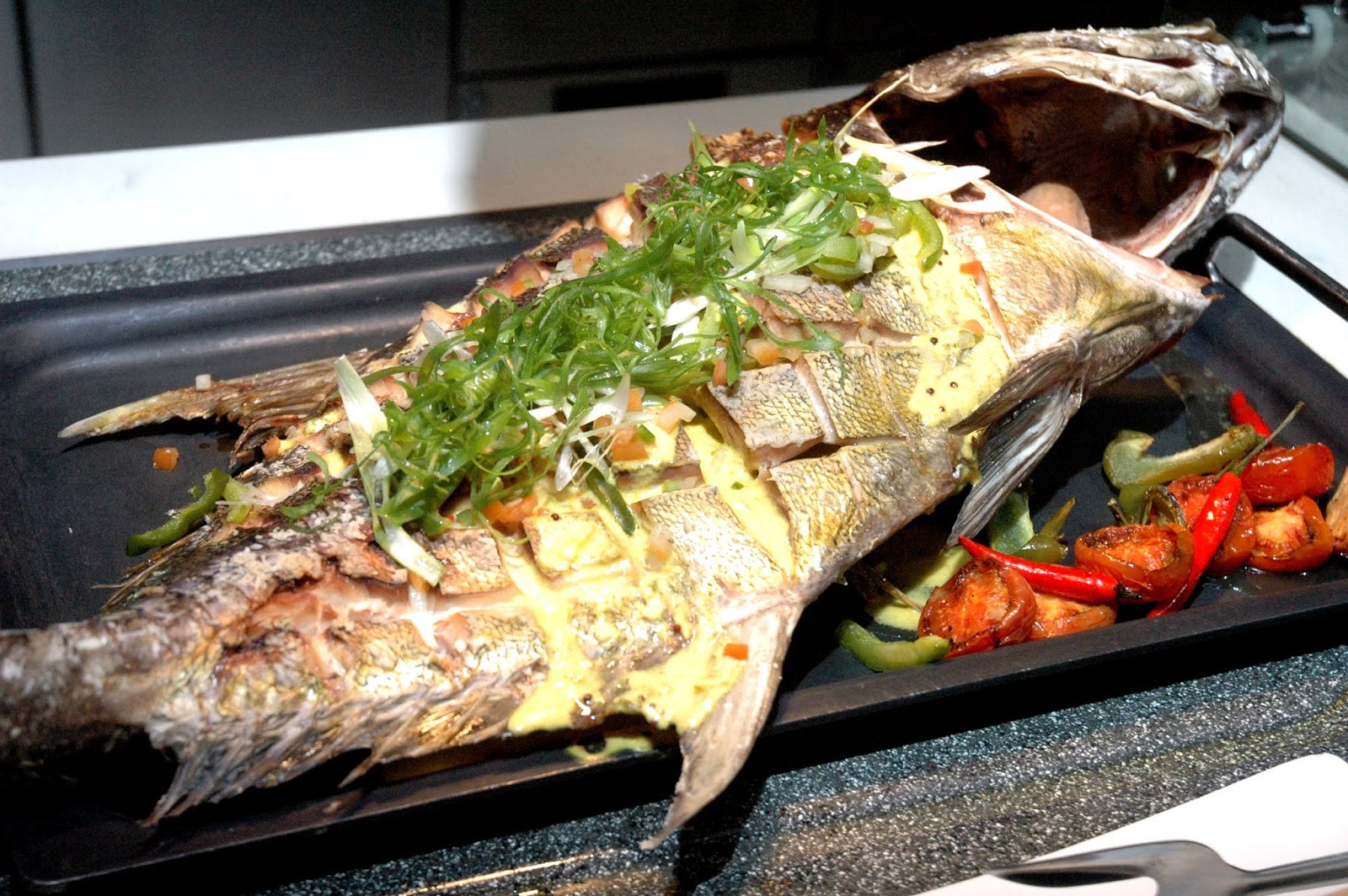 DUDE FOR FOOD: Fresh Catch for the Weekend: The Seafood Extravaganza at ...