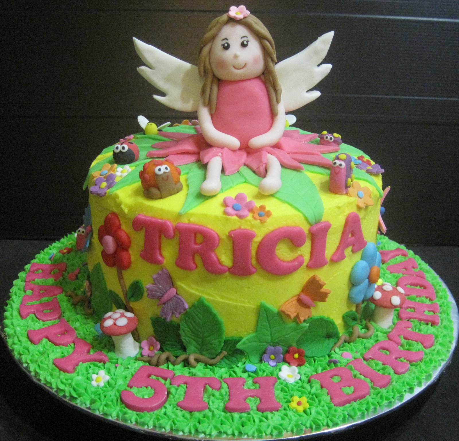 Cupcake Divinity: Tricia's fairy theme cake