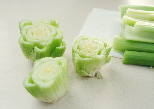DIY Celery "Flower" Art | B.A.S Blog