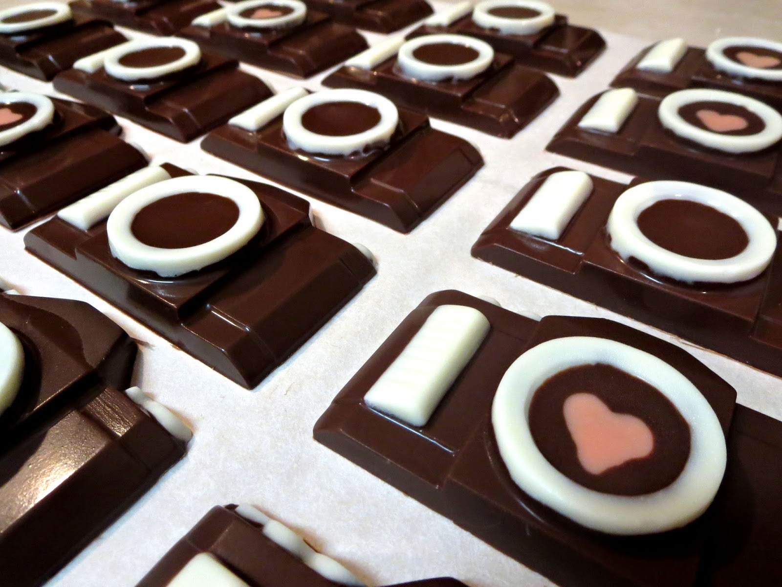 My Cake Corner: Chocolate Camera Candy Goodie Bag Favors - April 2015