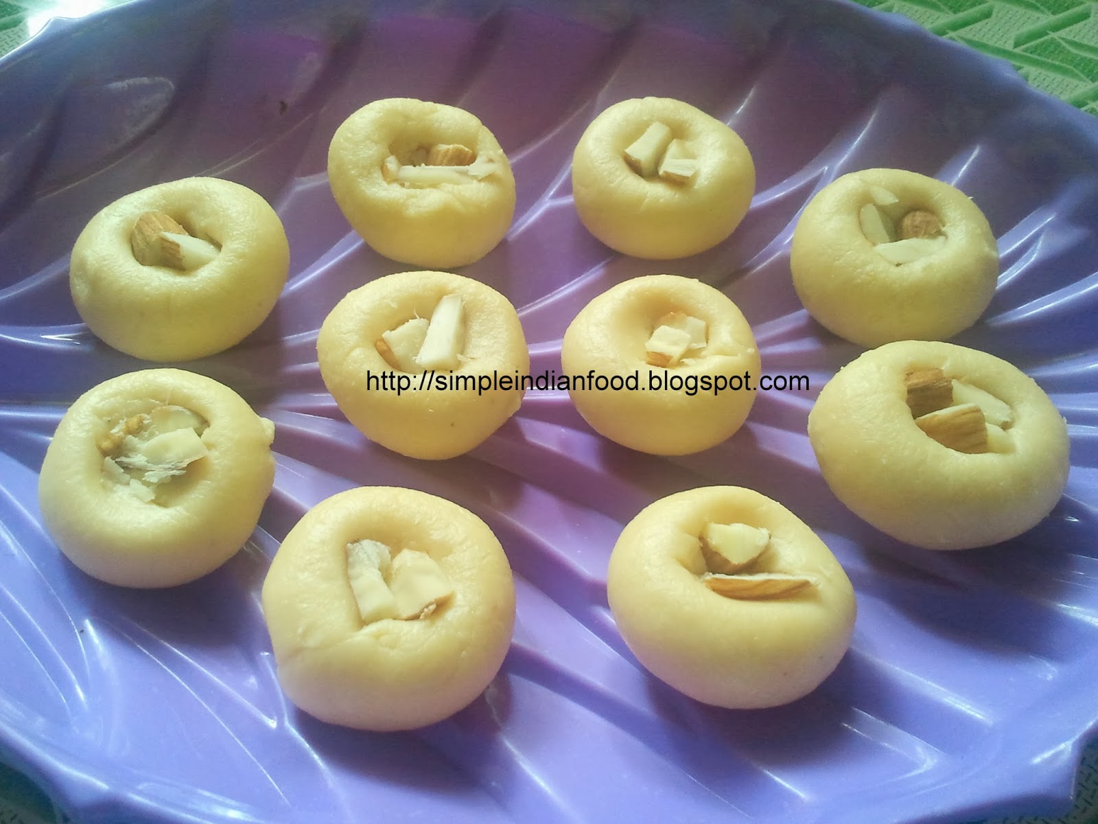 Simple Indian Food- An Easy Cooking Blog: Milk Peda