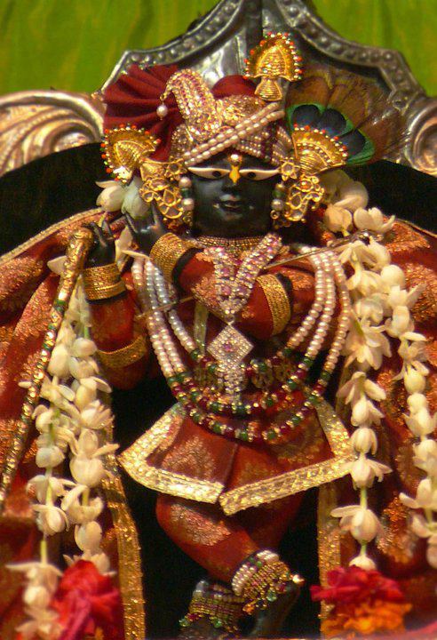 Sri Sri Radha Raman - Self Manifested Form from Salagram of Gopal ...