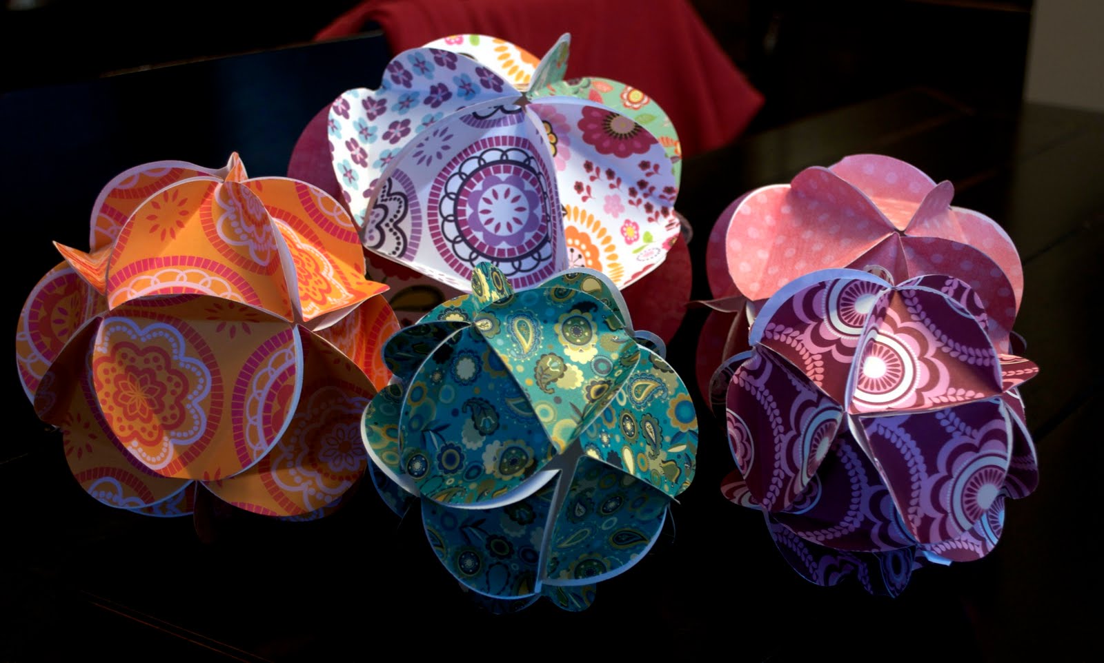 Jilly's Stampin Studio: Paper Balls-Tutorial