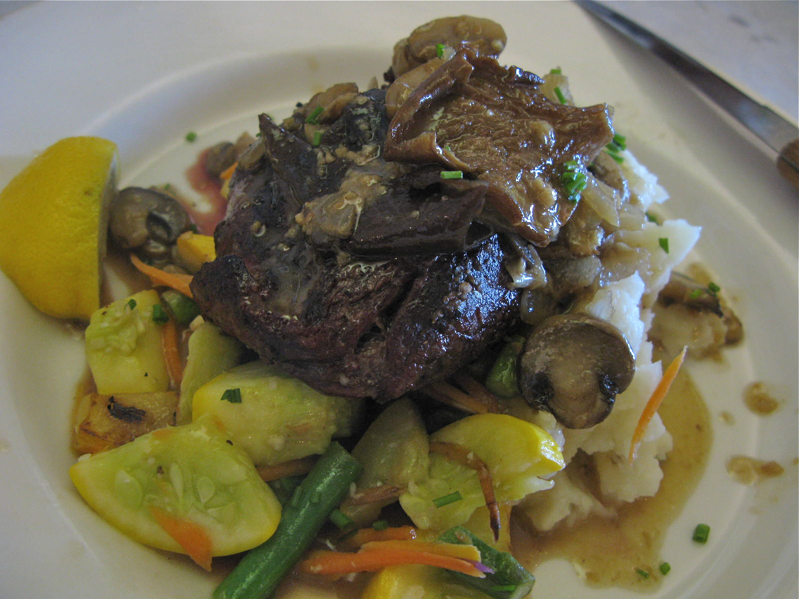 Table Scraps: Dinner at Riverside Bar & Grille