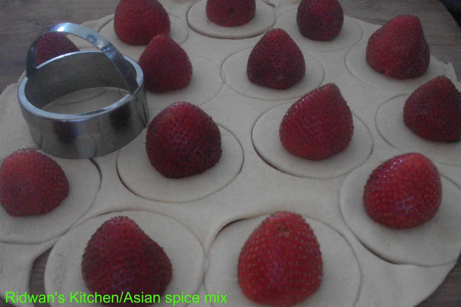 Baked strawberry tartlets
