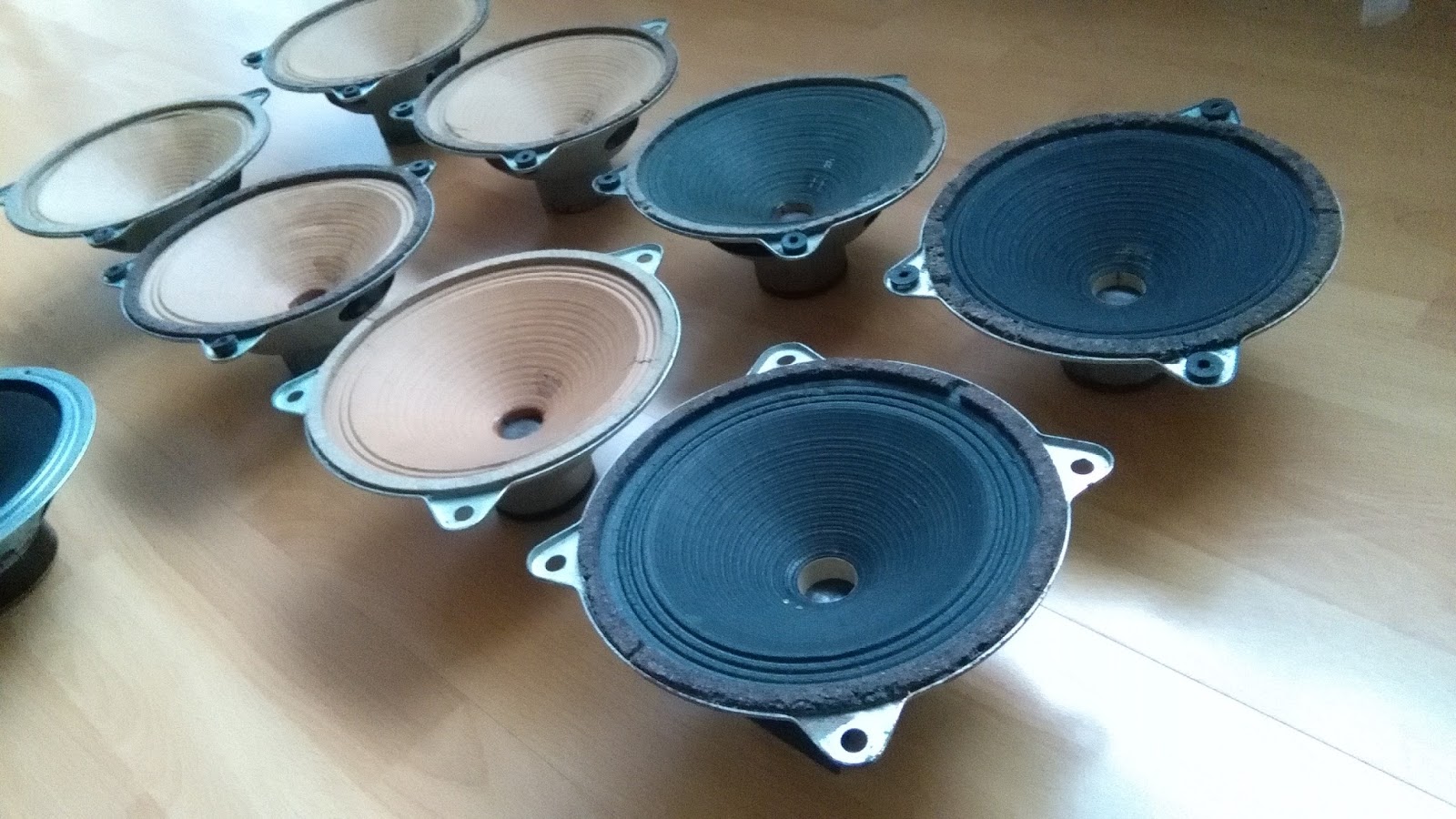 Specialista: REPRODUKTORY TESLA - ŠIROKOPÁSMOVÉ 8"