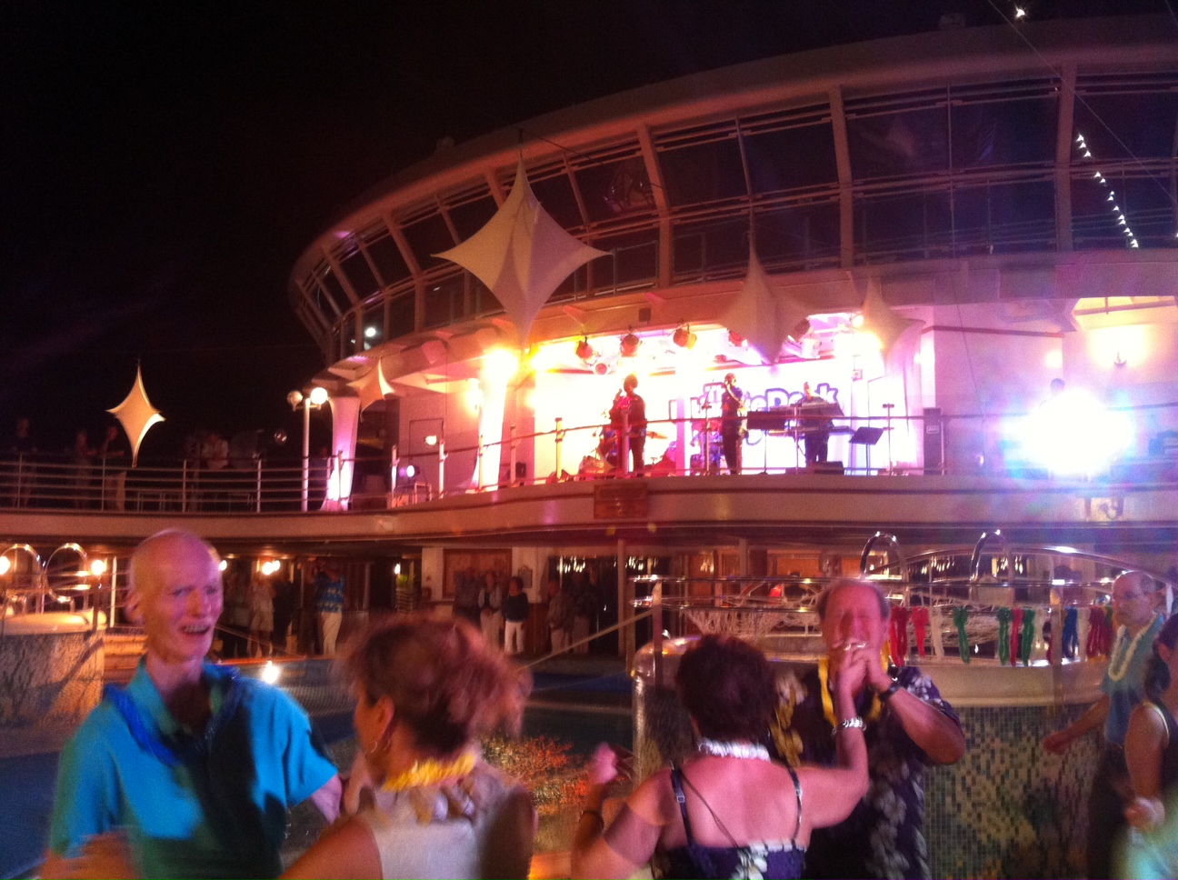 Yellow Fish cruises: Island night party (evening after Grenada)