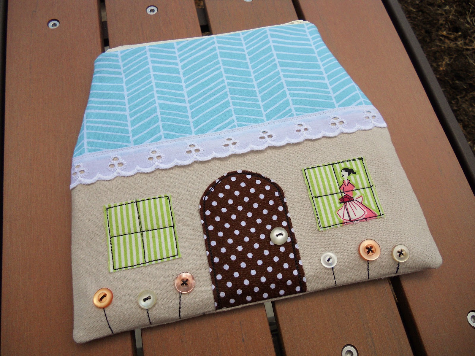 Fabric Mutt: House Pouch