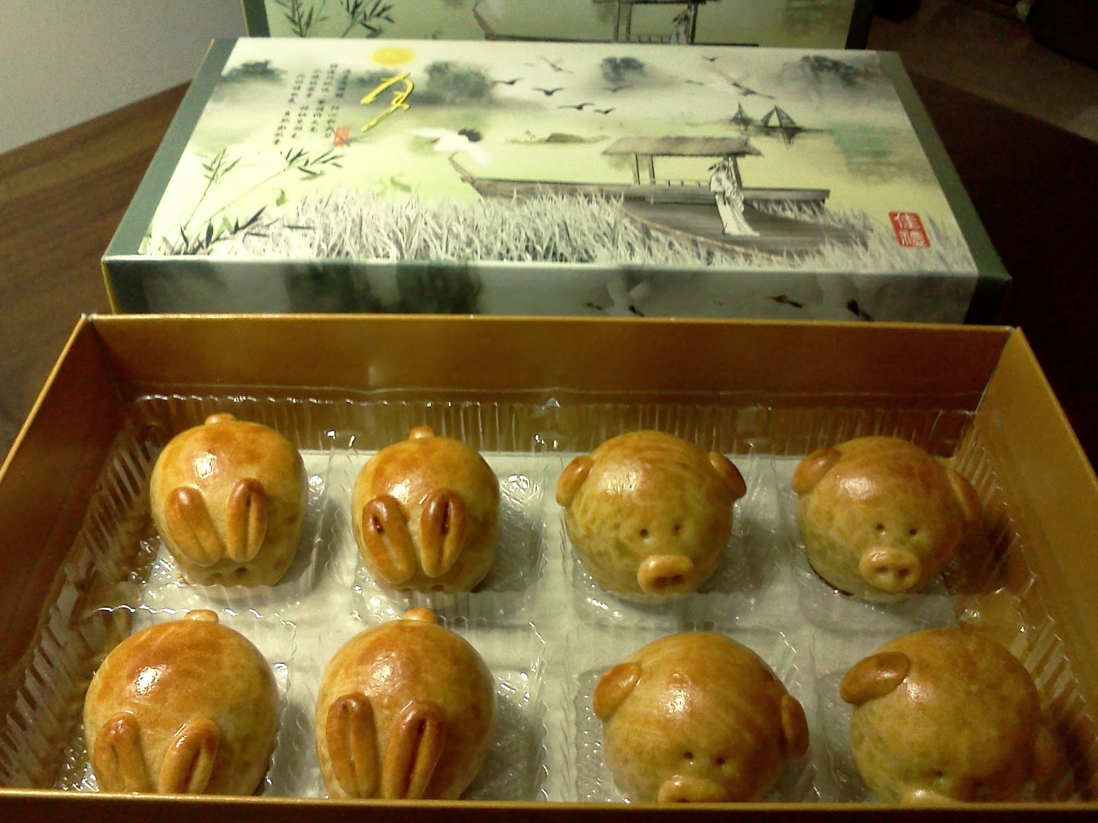 In Cookie Haven: Traditional Mooncakes (First Attempt)