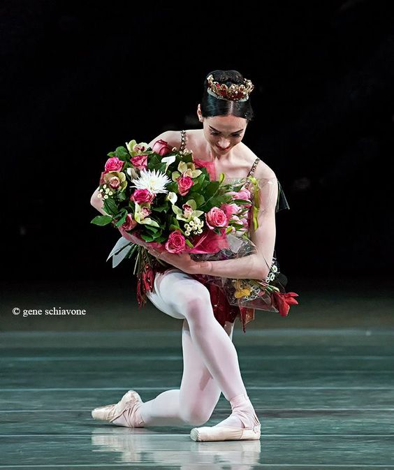 Mundo Bailarinístico - Blog de Ballet: Por que se presenteia às ...