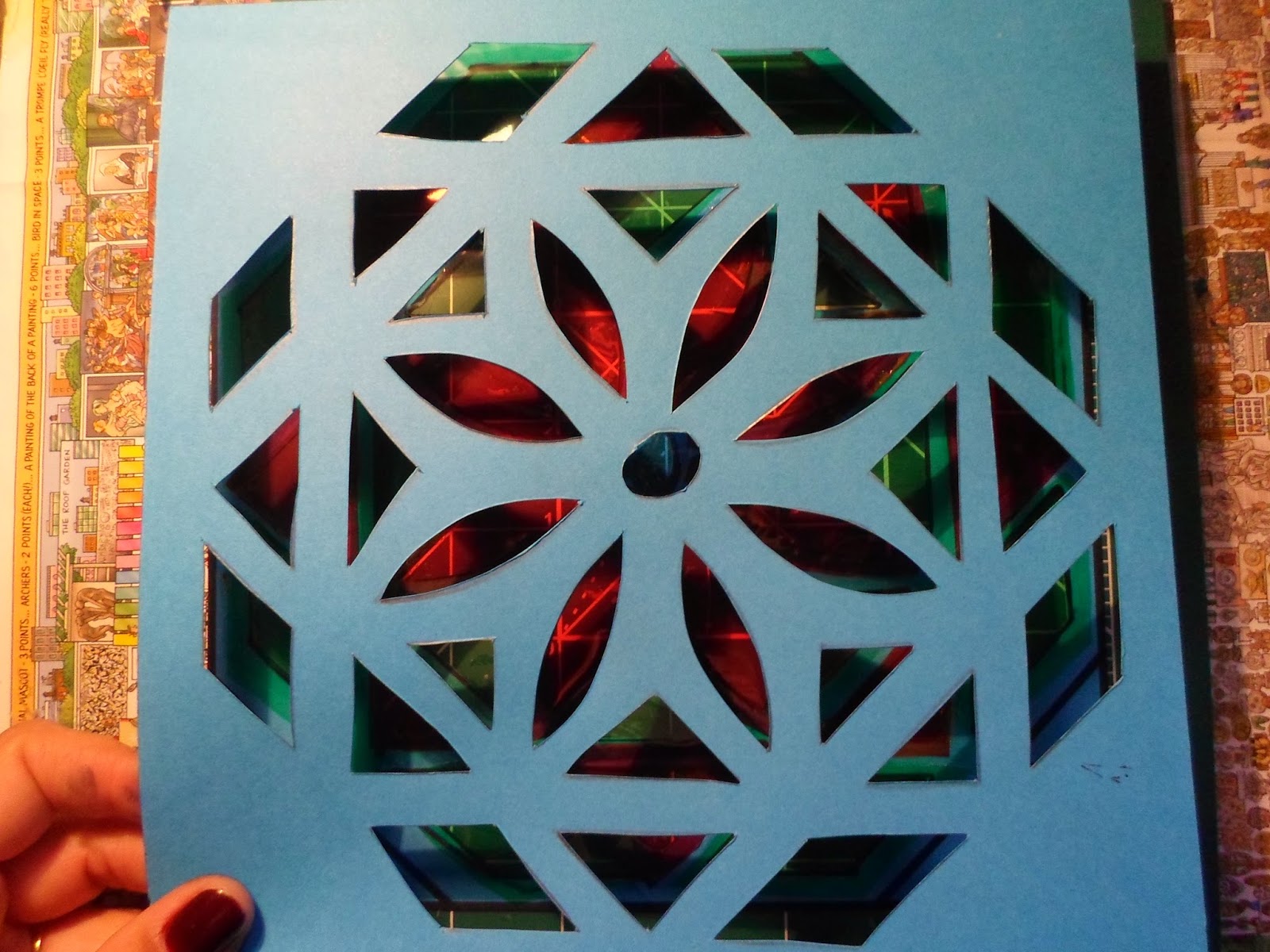 Aula de Arte: Como fazer um Vitral Gótico - de papel