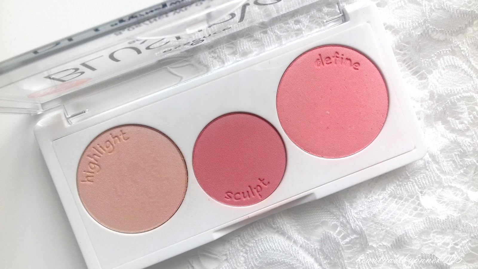 RECENZIJA: essence BLUSHplay paleta rumenila