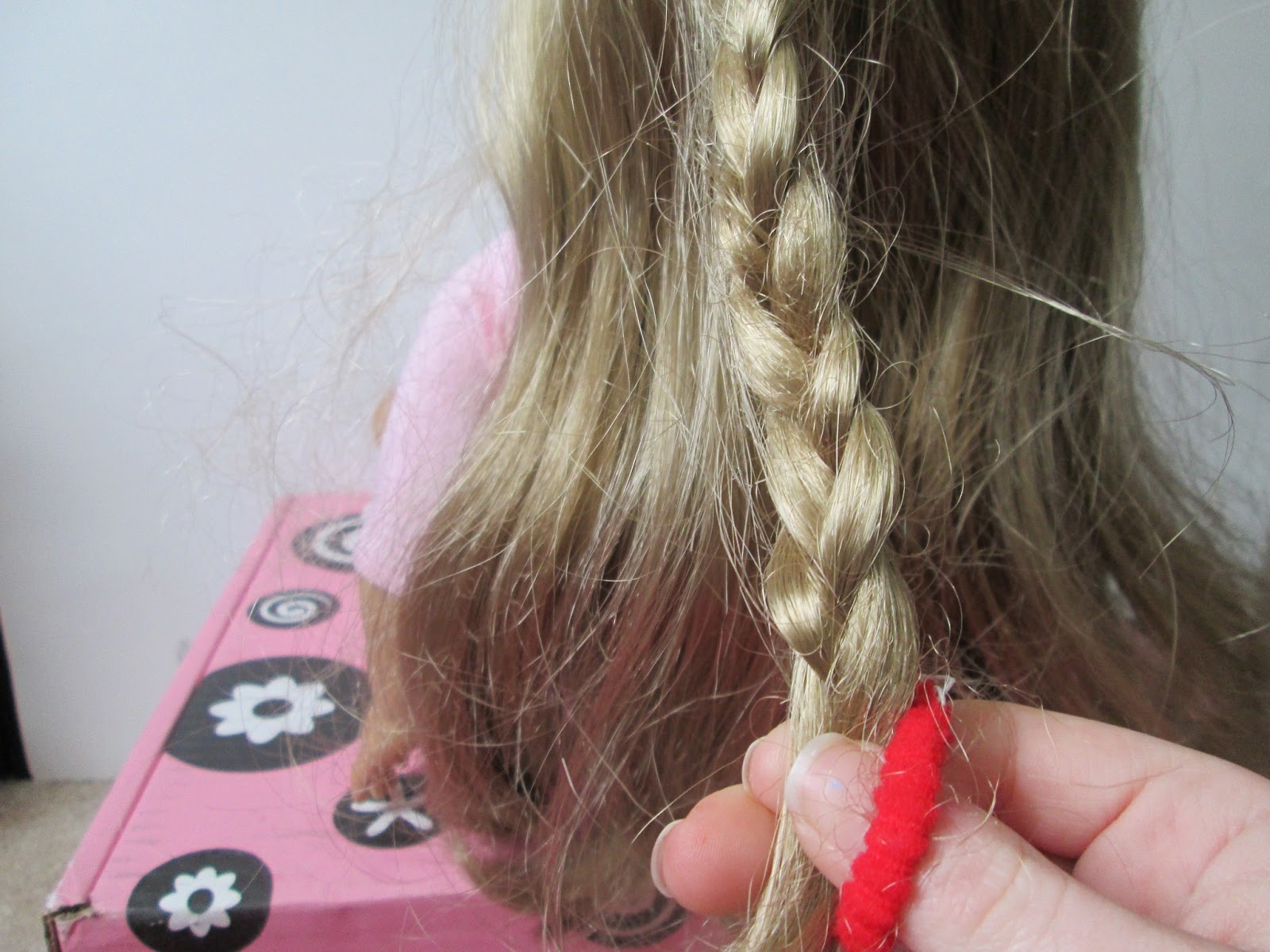 Carrot and Claire: Hairstyle Mania!- Pulled Back Braid