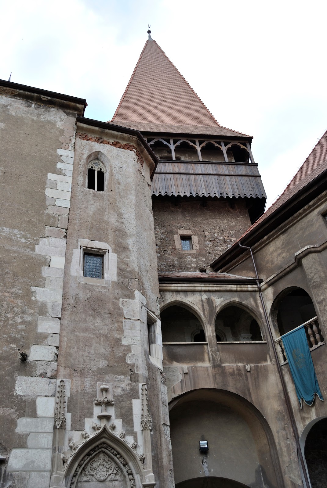 Cosmin Dobrin: Castele din Romania - 4-6.05.2012 ziua 1