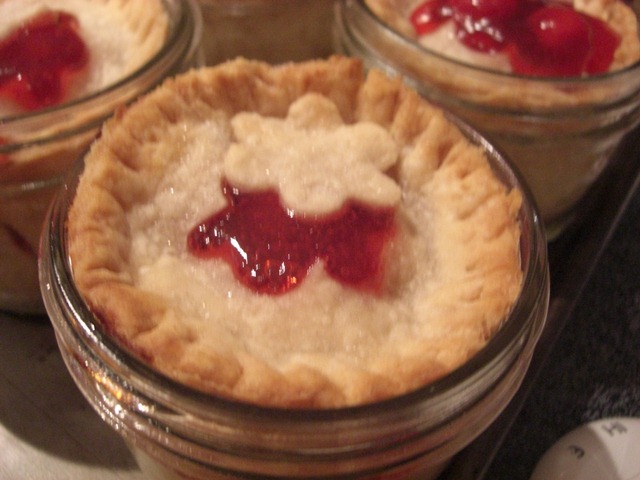 Hayley Daily: Cutest.Pies.Ever.