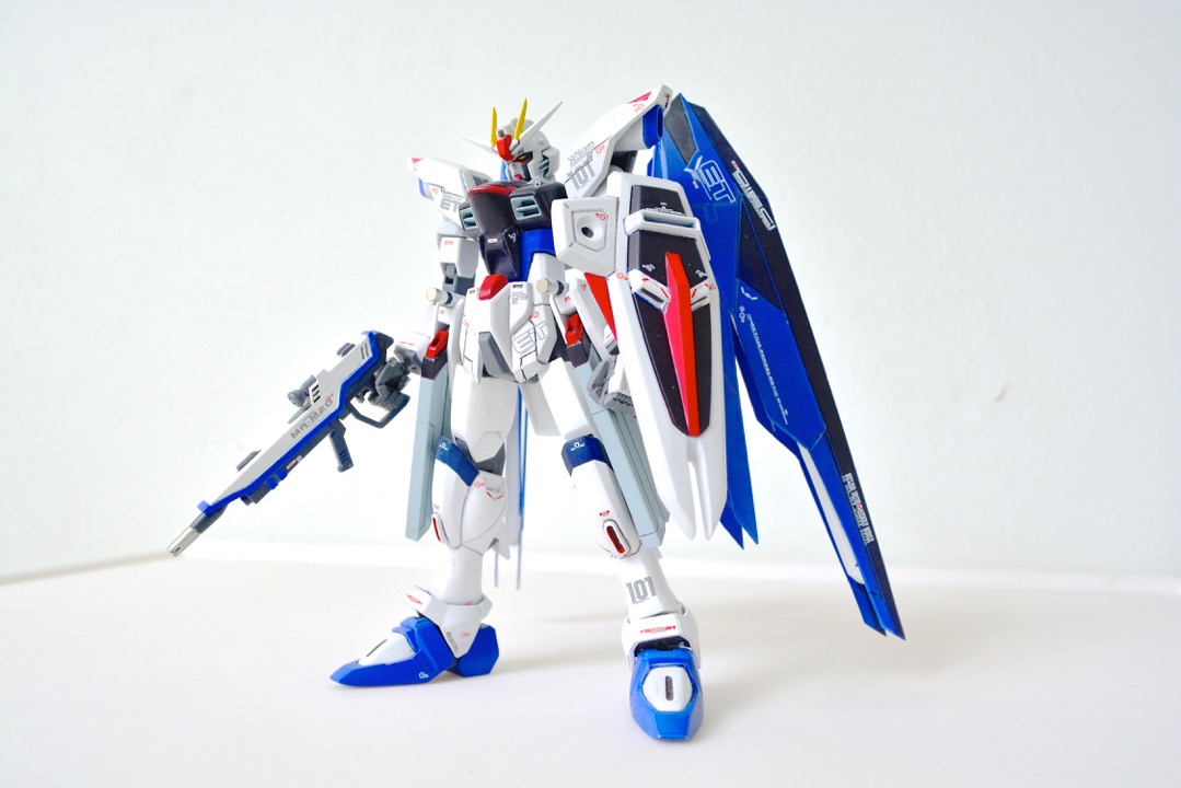 Custom Build: HG 1/144 Freedom Gundam "Improved"