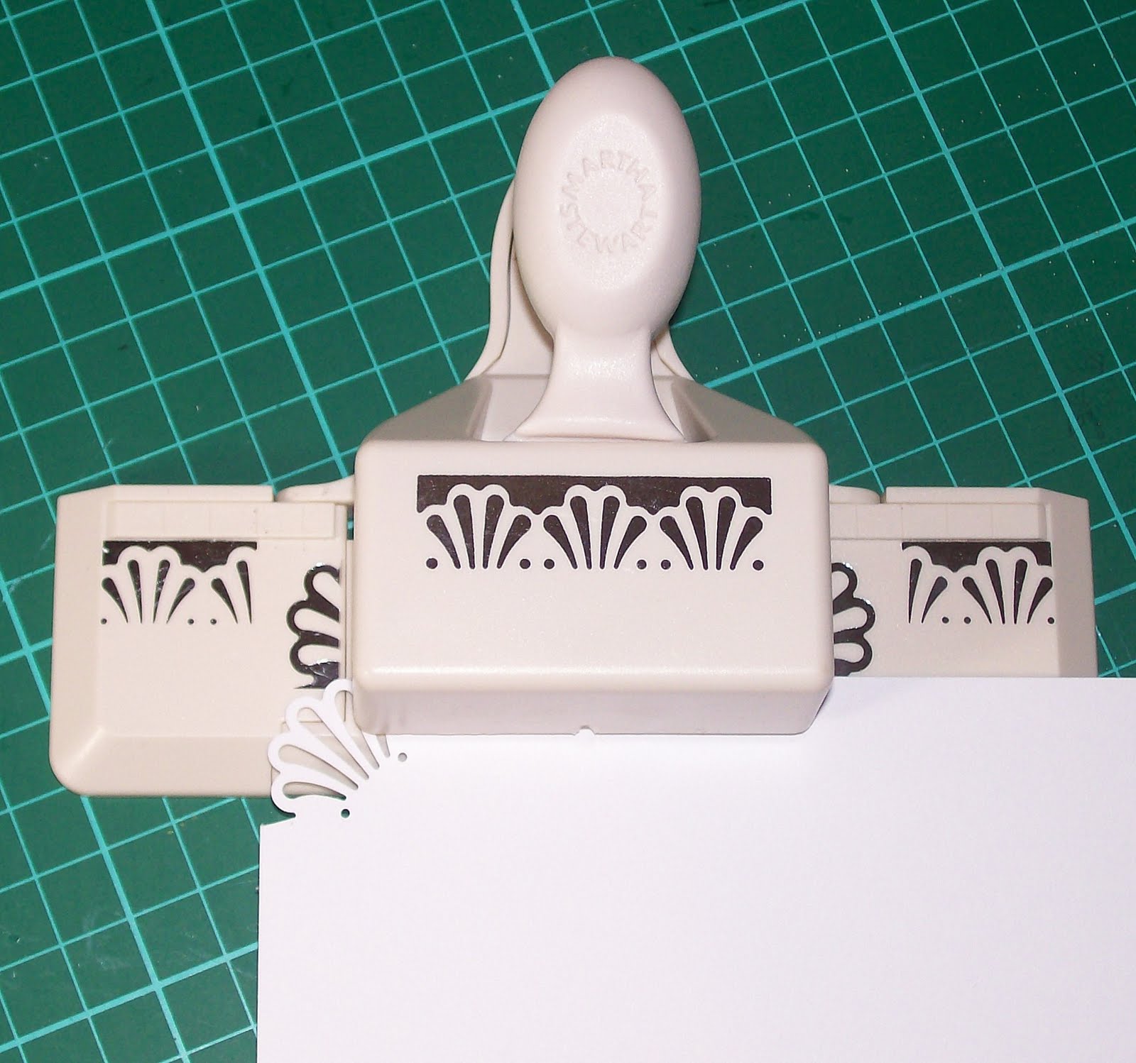 A Sprinkling of Glitter: Fizzy Moon With Flowers & MS Punch Around The ...