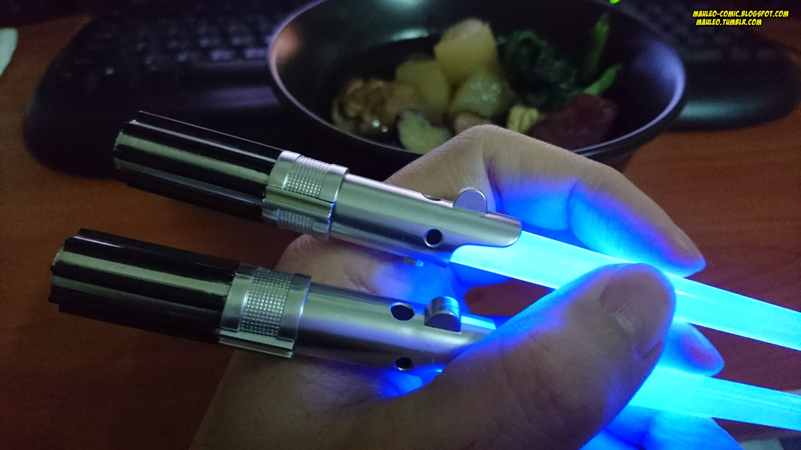 Mauleo.net: December 2017