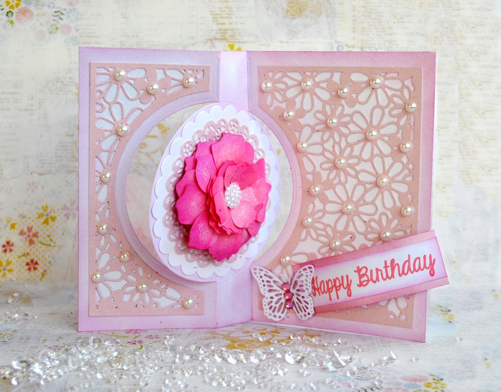Creative Crafters: Happy Birthday - Kinetic Circle