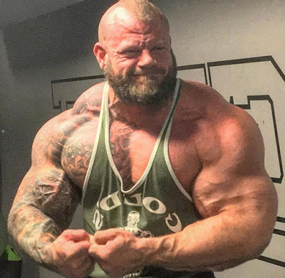 world bodybuilders pictures: denmark muscles builder Soren Falby