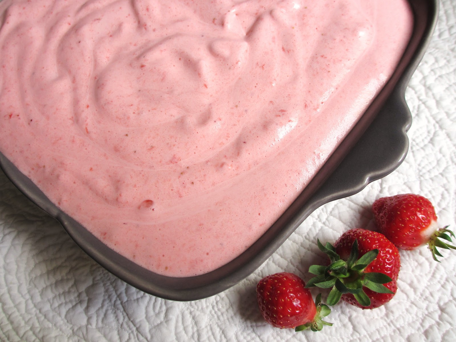 COOKING JULIA : MOUSSE AUX FRAISES