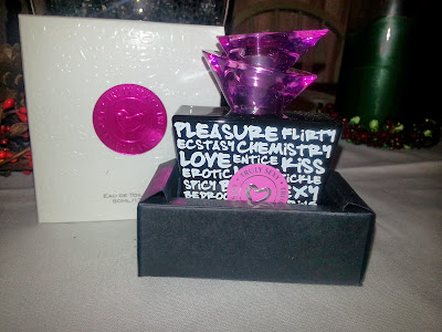 Truly Unique Gifts from Pure Romance (Review) #holidaygiftguide - Mommy ...
