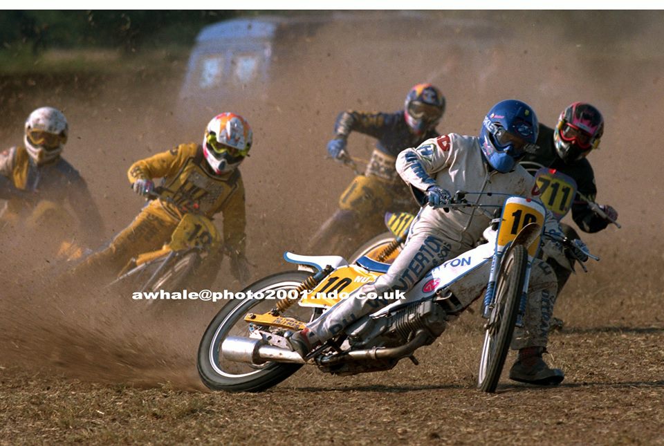 BANTER’S GUIDE TO GRASSTRACK’S SPEEDWAY SUPERSTARS: BANTER'S GUIDE TO ...