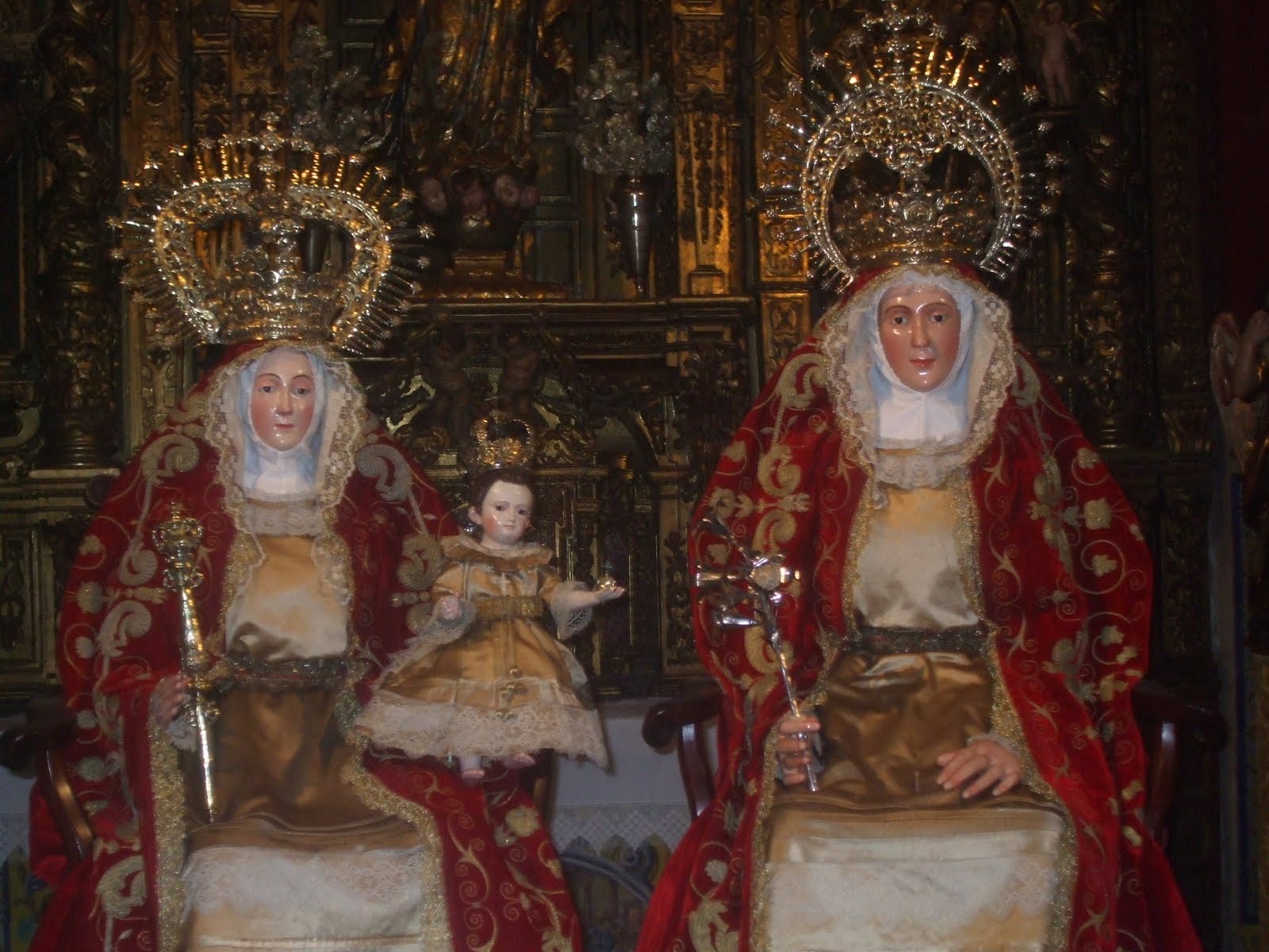 La Bambalina: Comienza la novena a la señora Santa Ana en Triana