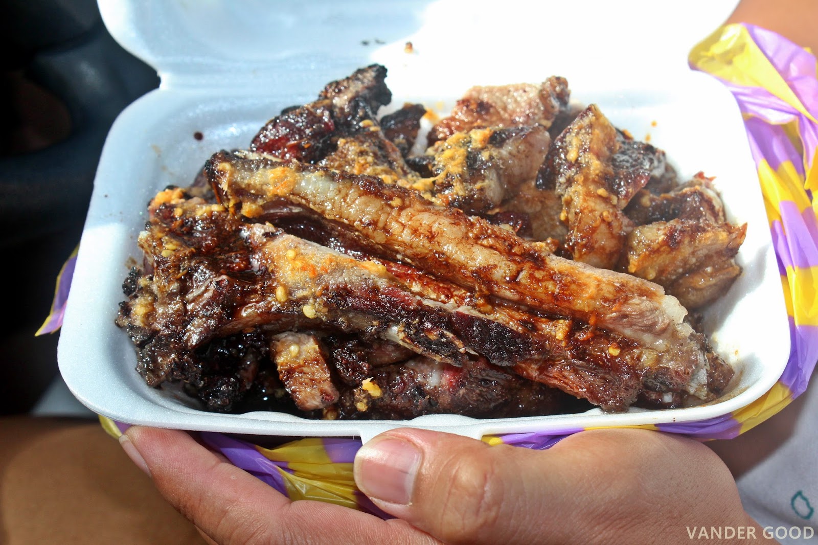 Kelazatan Sinalau Bakas (Smoked Wild Boar) di sepanjang jalan Tamparuli ...