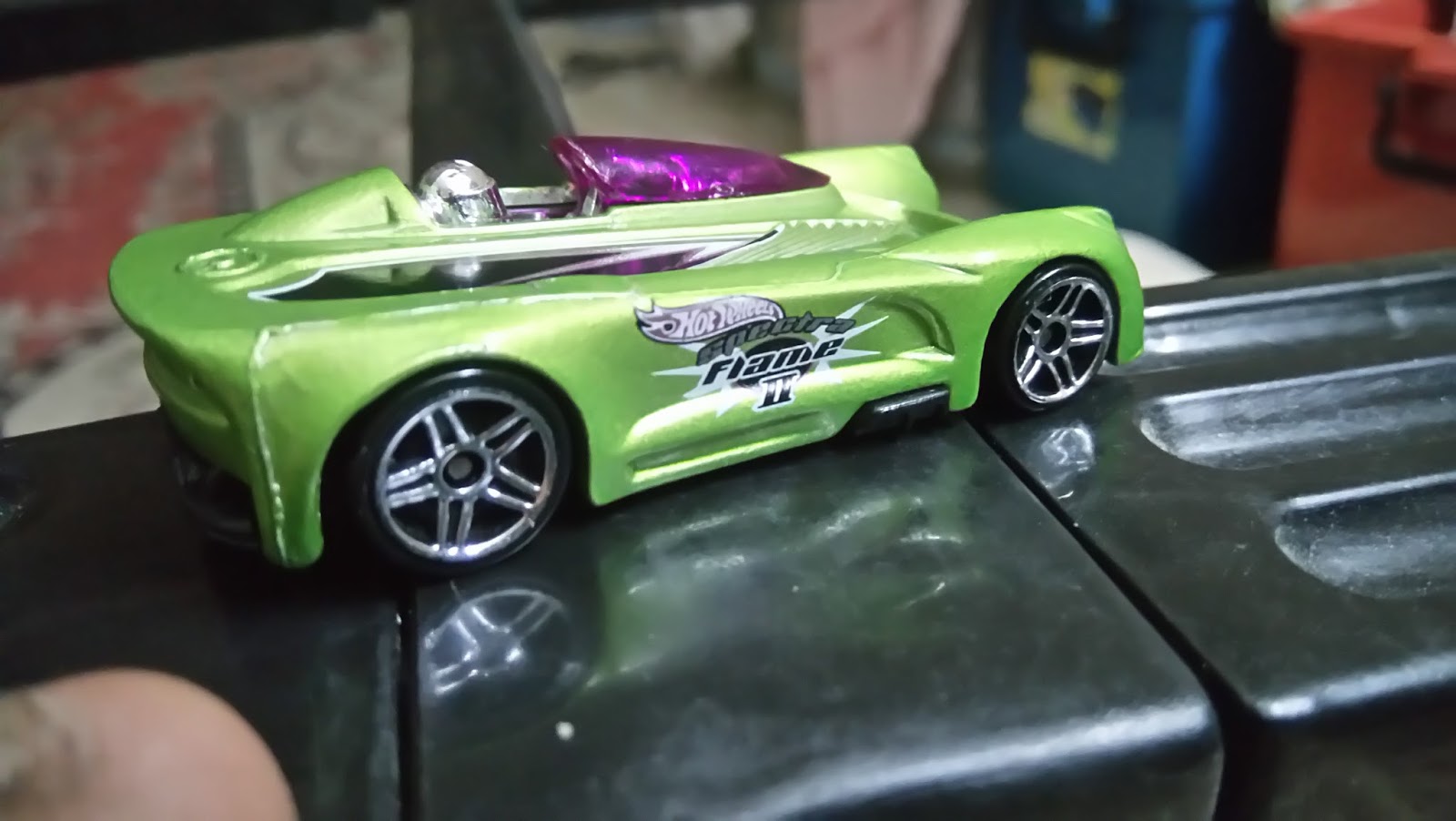 My Hot Wheels Garage: Spectraflame paint?