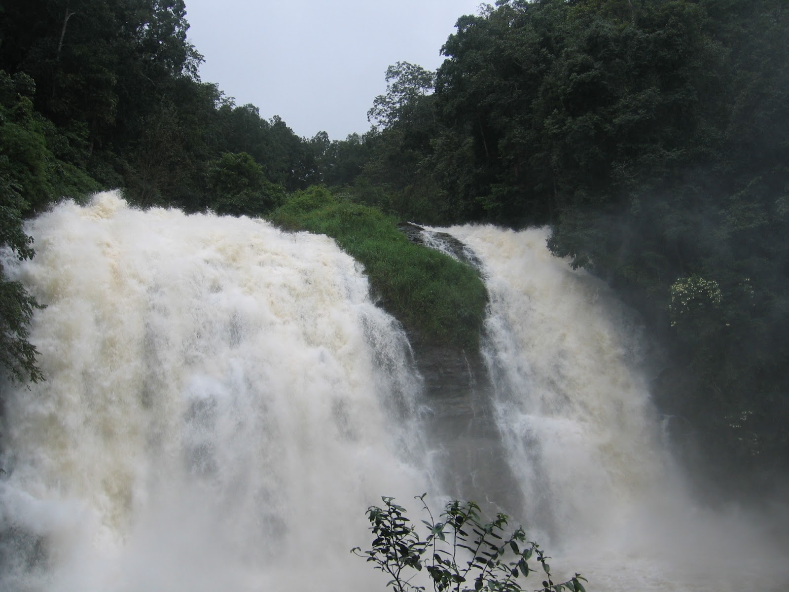 Must visit Waterfalls and Tourist Spots in Kodagu (Coorg)