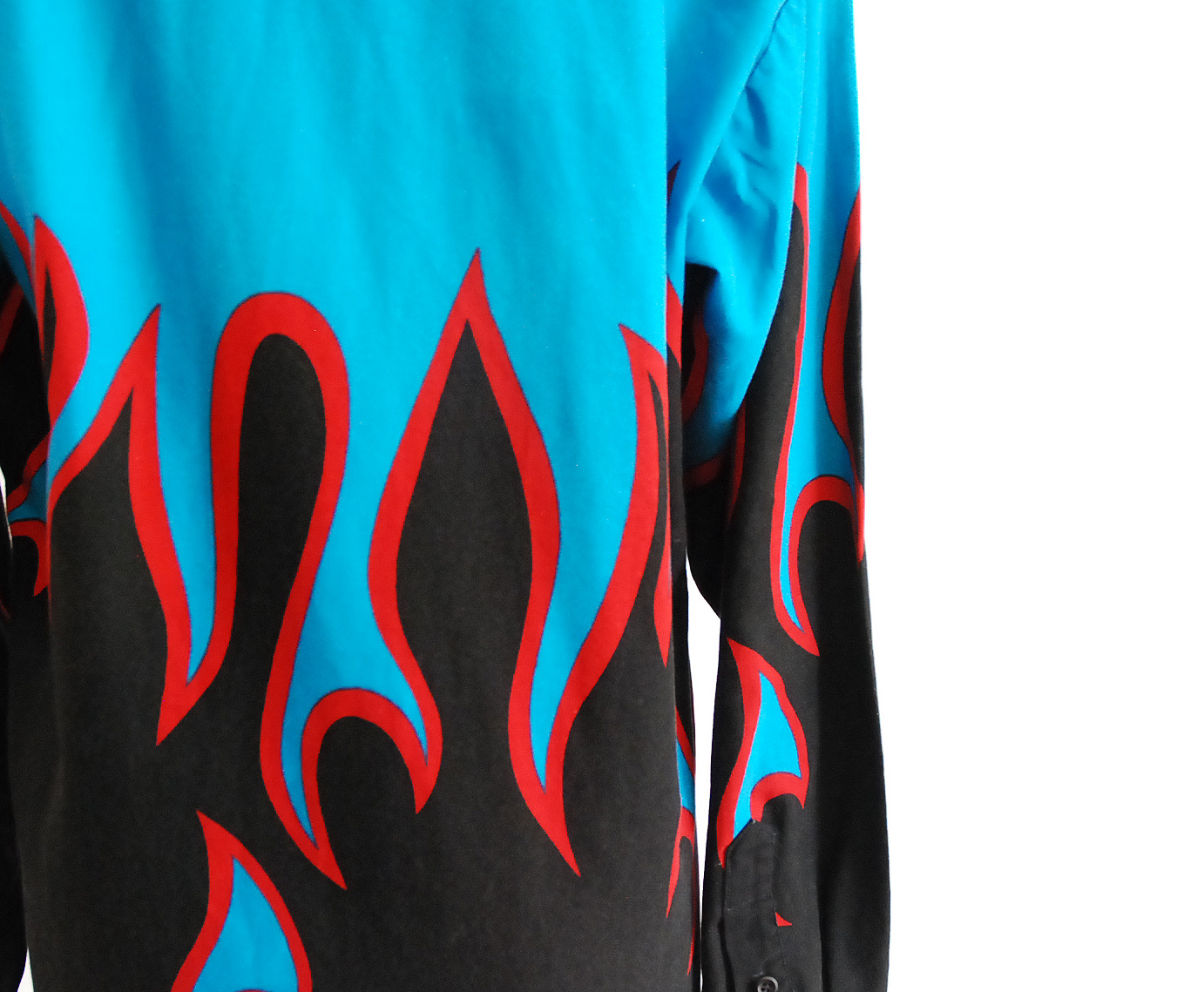 QLOZET NEWS: FIRE PATTERN L/S SHIRT