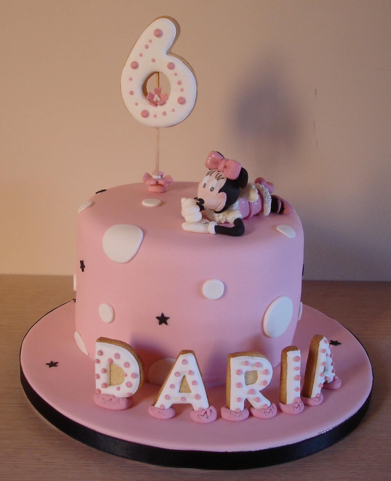 A punto de Cookie: Pastel Minnie Mouse para Daria