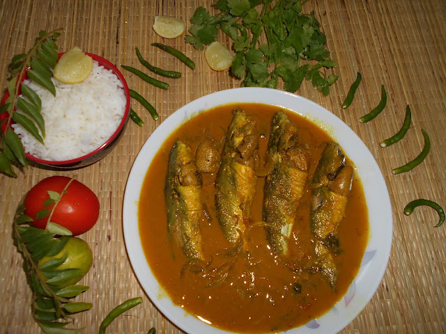 Paramita's Kitchen: Tangra Macher Do Pyaza / Tangra Fish Do Pyaza Recipe