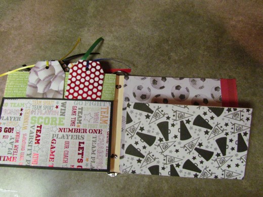 Abundant Family Living: Scrapbook from Manila File Folders